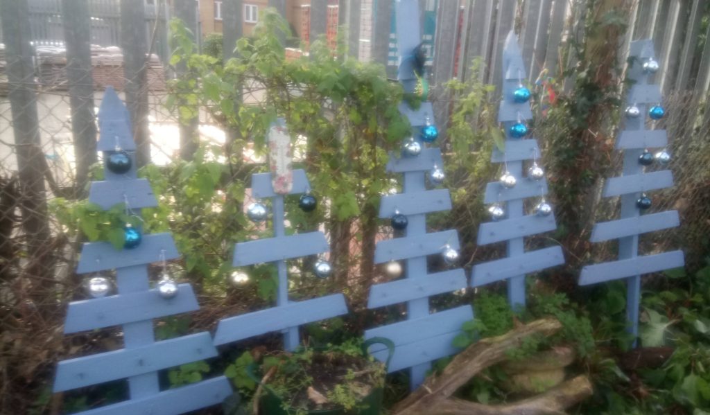 Angmering Station partners wish visitors a Merry Christmas - Southeast ...