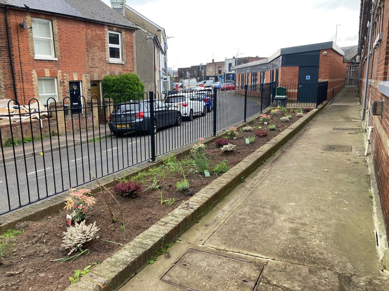 Tonbridge station garden project | Southeast Communities Rail Partnership